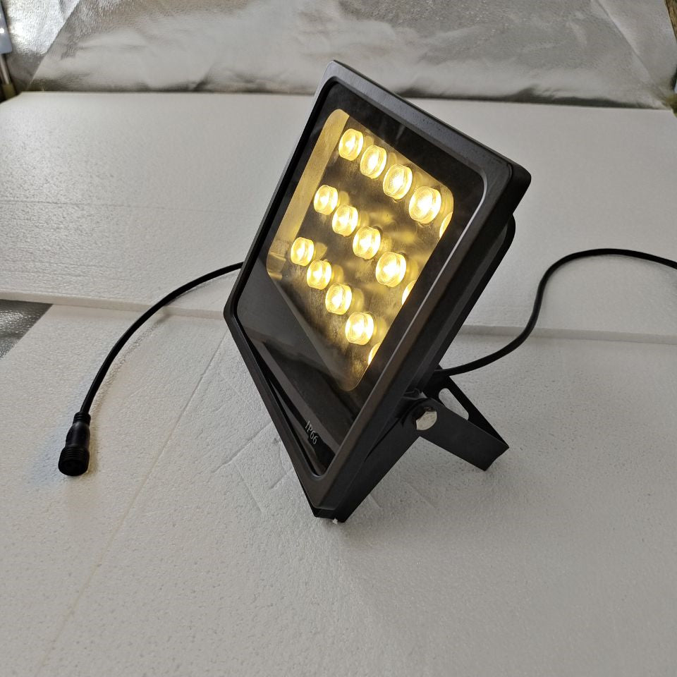 24v 30 Metre Warm White Flood Light Kit – Decorative Lighting Company